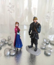 Disney Frozen Castle DIY: Perfect Small World Play for Frozen Movie Fans